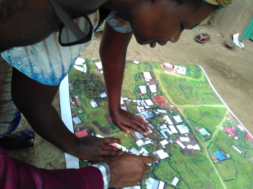 Participatory mapping of cadastral boundaries in Rwanda – its4land